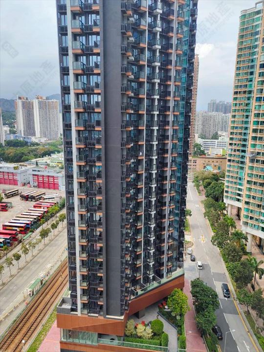 Tuen Mun South｜Regency Bay Phase 2・Tower 1 Middle Floor・FLAT E｜Find ...
